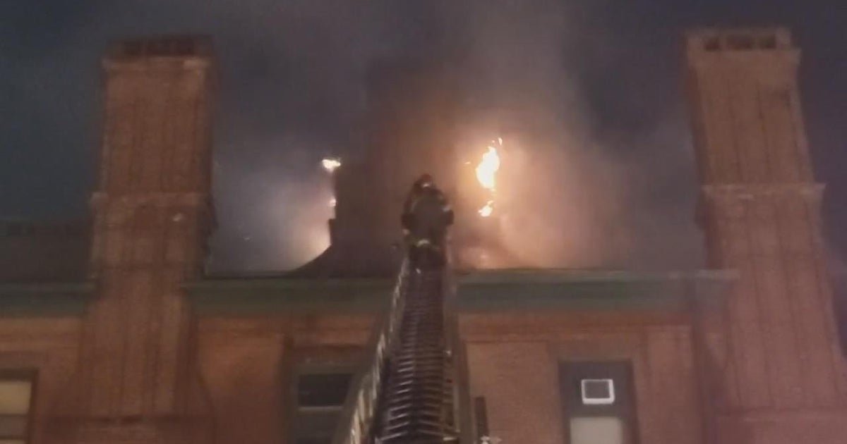 Investigation underway after fire burns 4-story apartment building on ...