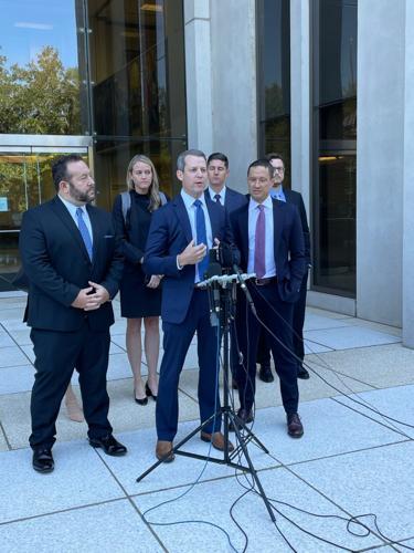 Fight over suspended Tampa-area state prosecutor headed to trial - CBS ...