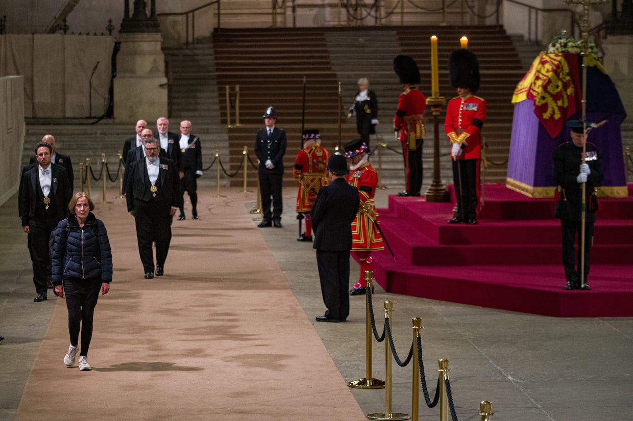 Queen Elizabeth II, Britain's longest-reigning monarch, laid to rest at ...