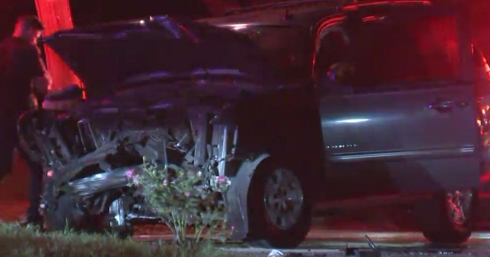 Head-on crash in Fairmount Park leaves three people hospitalized ...