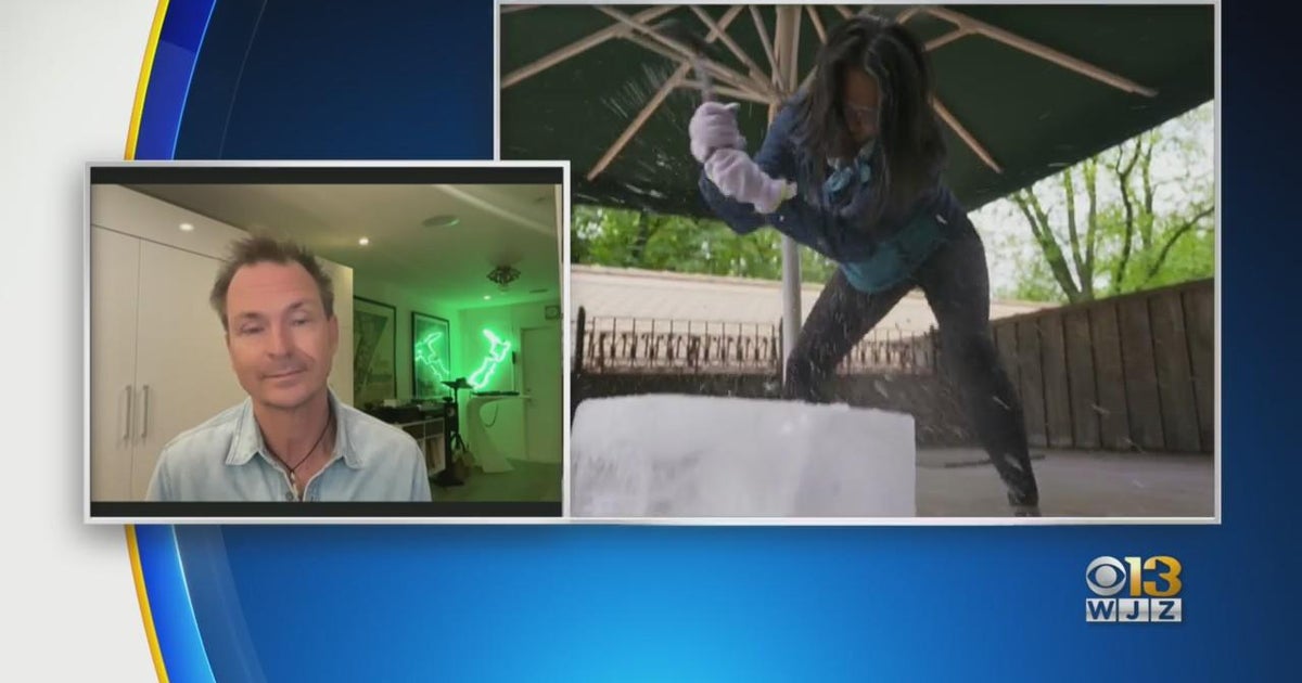 'The Amazing Race" host Phil Keoghan tells Meg and Sina about the ...