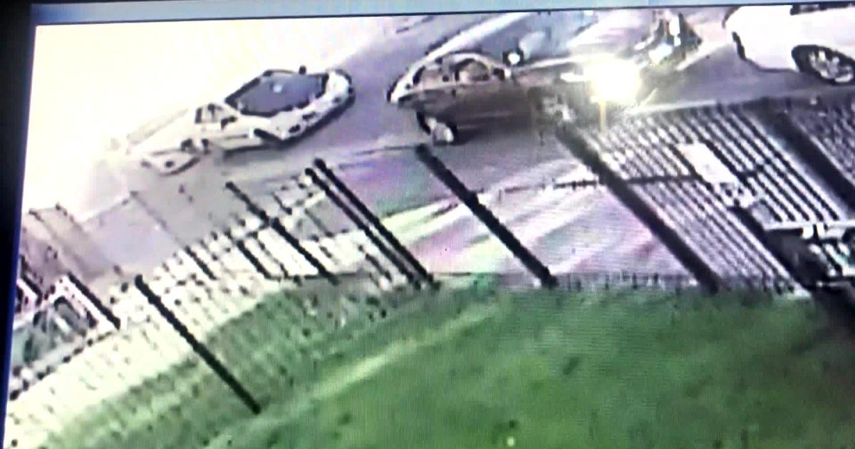 Surveillance video: West Side building explosion - CBS Chicago