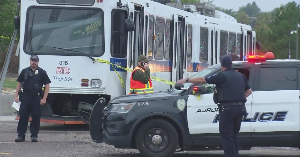 Several injuries in RTD light rail derailment - CBS Colorado