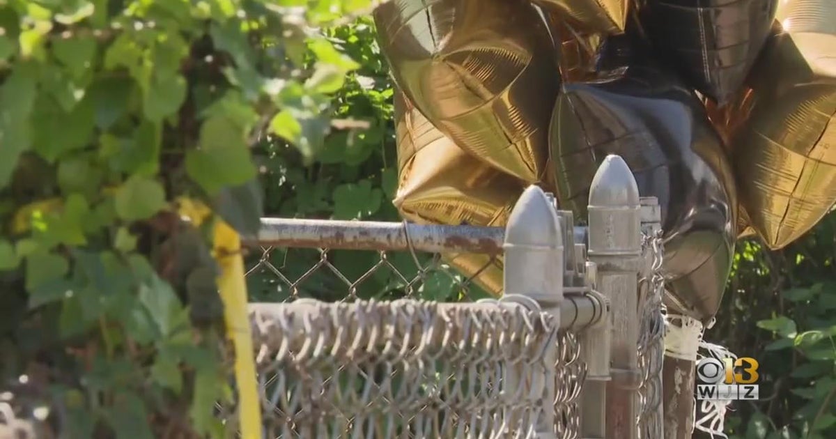 Baltimore rapper LonnieDaGoat remembered at candlelight vigil - CBS ...