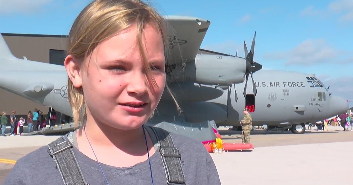 Sky's the limit: Event encourages girls to consider aviation careers - CBS Minnesota