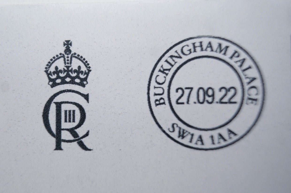King Charles III's new royal cypher is revealed - CBS News