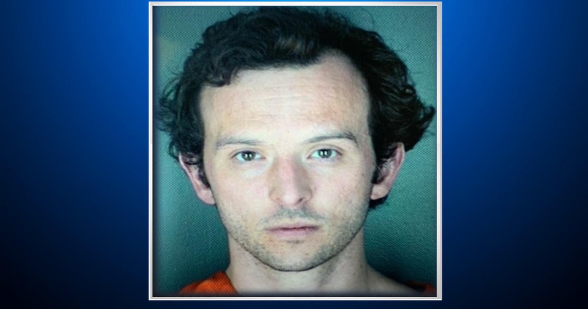 Fugitive on the run in Boulder County, sheriff's office says - CBS Colorado