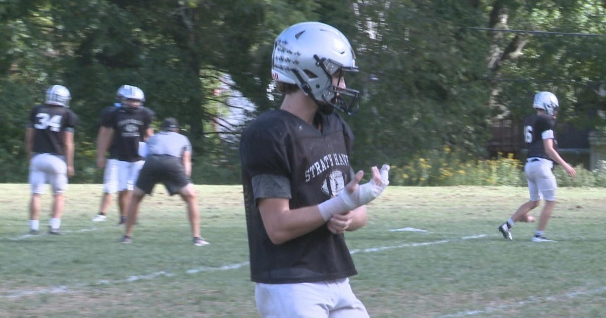 Strath Haven QB converts to safety, RB after breaking hand - CBS ...