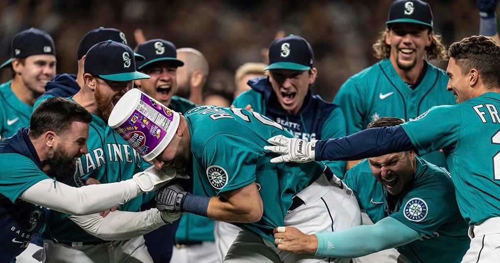 Raleigh's walk-off HR lifts Mariners over A's and into playoffs - CBS ...