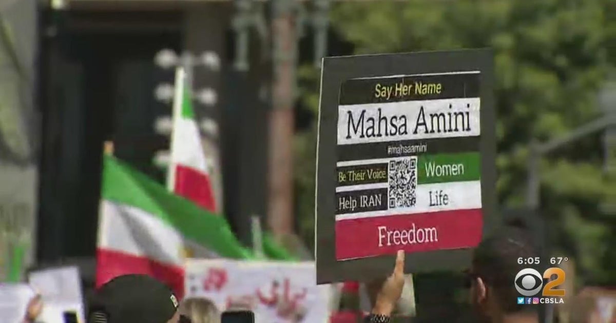 Freedom rally for Iran held at City Hall - CBS Los Angeles