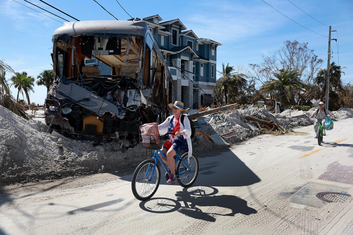 Hurricane Ian death toll surpasses 100 as Florida struggles to recover ...