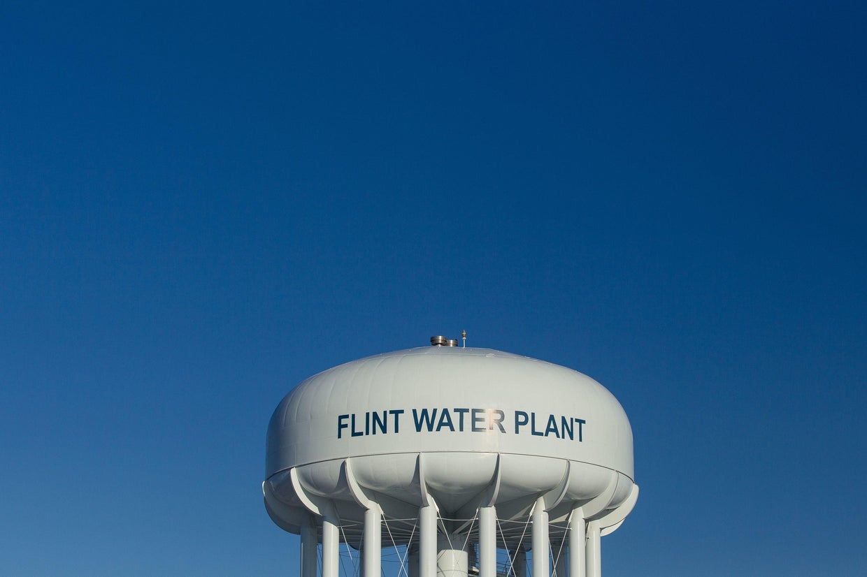 Judge tosses charges against 7 people in Flint water crisis - CBS News