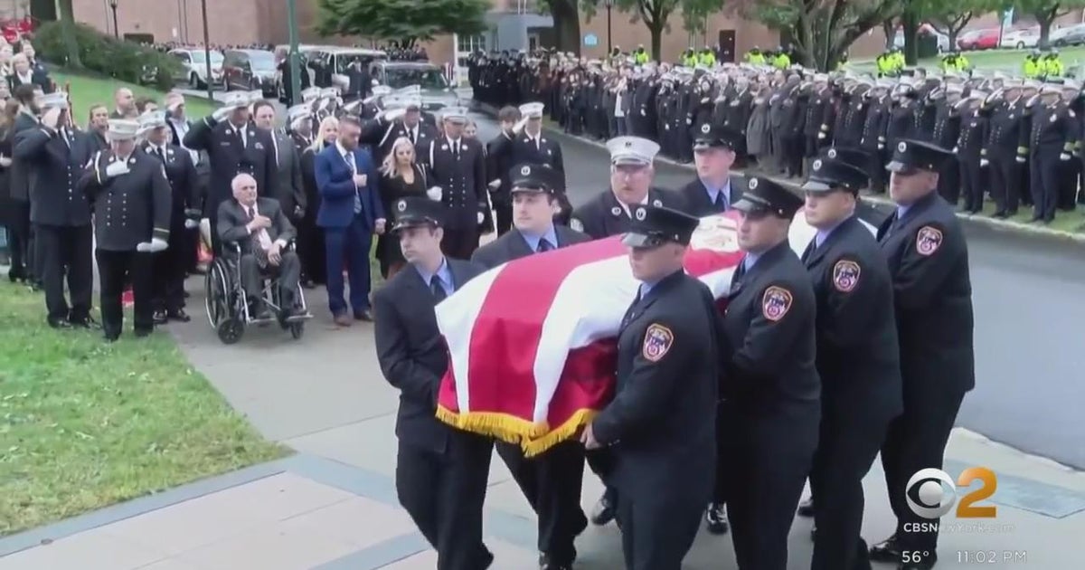 Funeral held for EMS Capt. Alison Russo - CBS New York