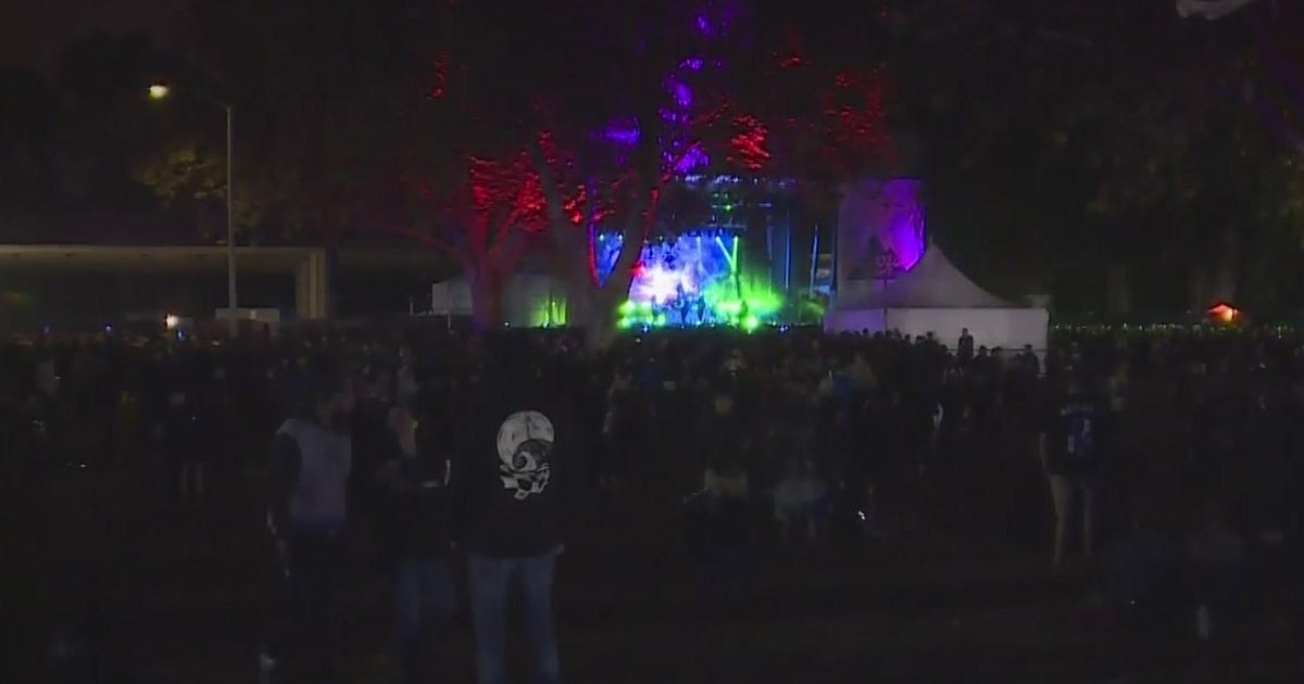 Crews set the stage for Aftershock in Sacramento - CBS Sacramento