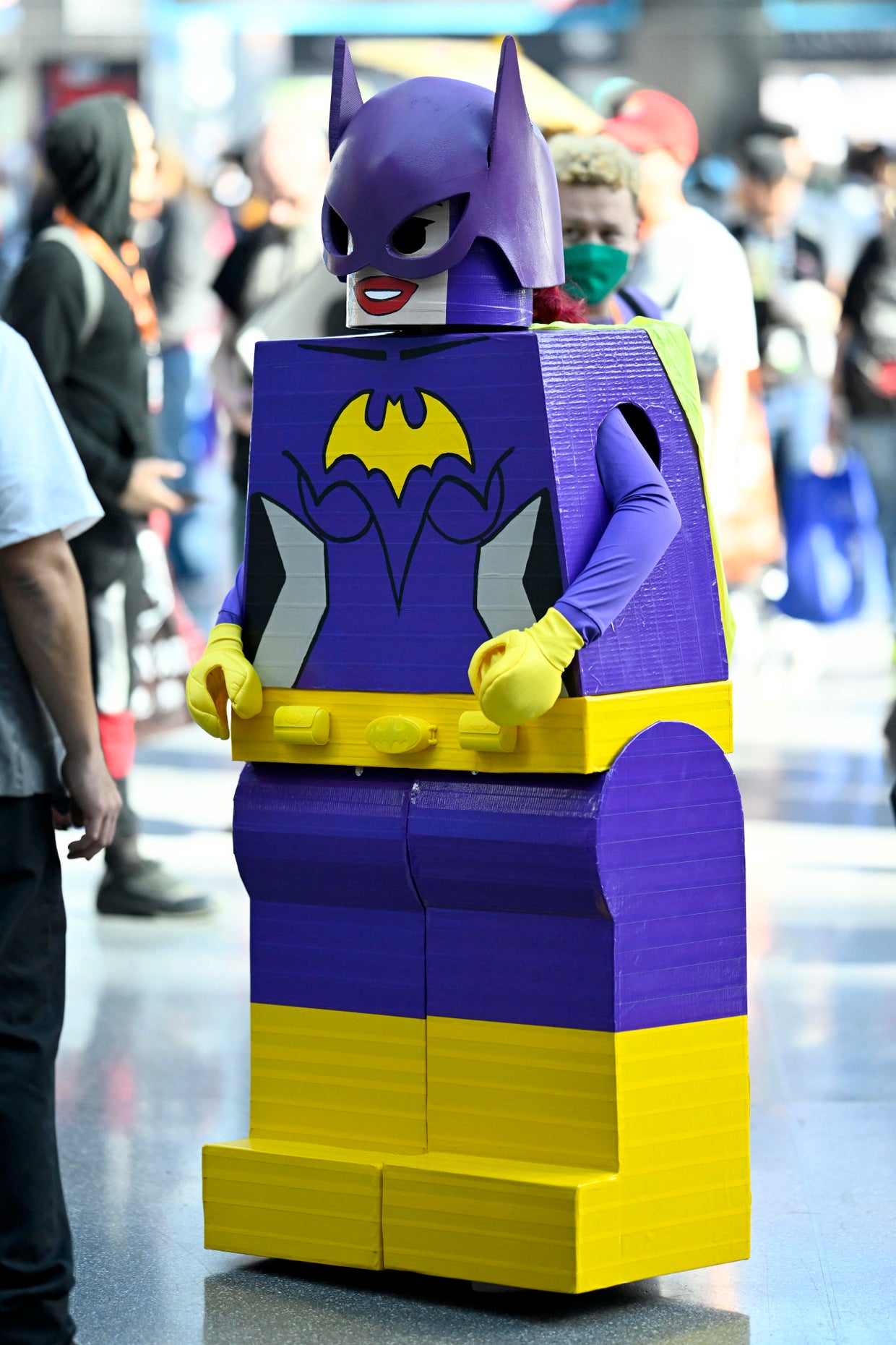 Cosplayers show off intricate costumes at New York Comic Con