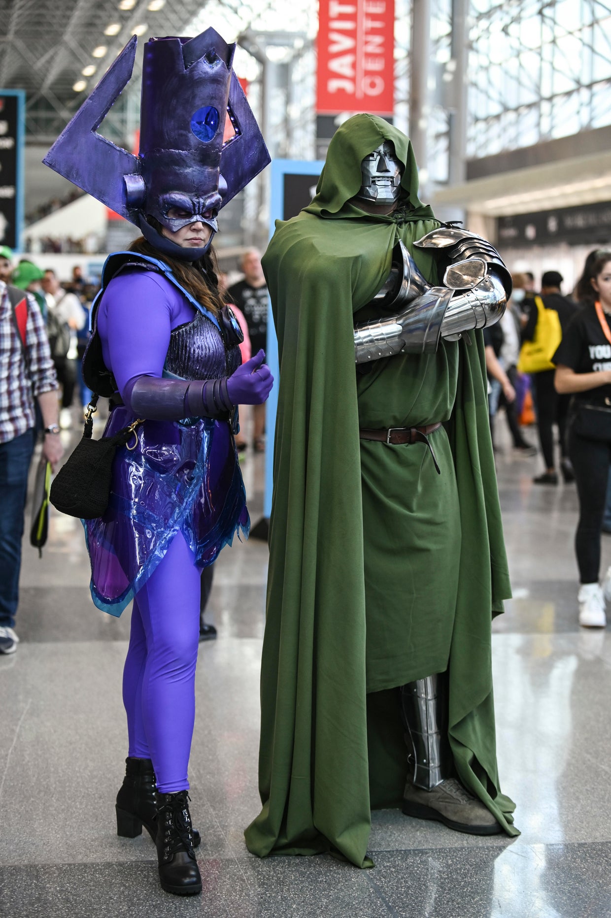 Cosplayers show off intricate costumes at New York Comic Con