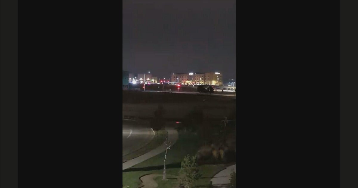 Bank barricade ends in arrest - CBS Colorado