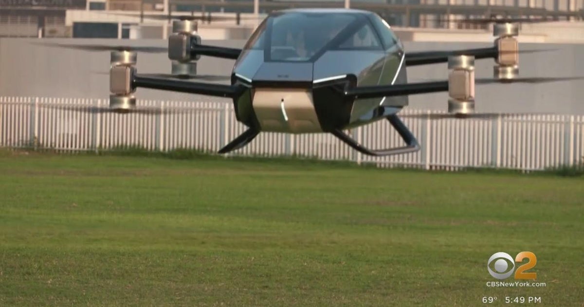 X2 flying car debuts in Dubai - CBS New York