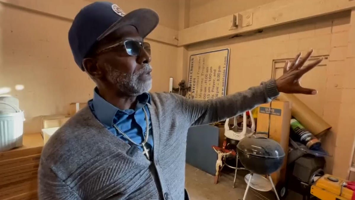Oakland church furthers pastor's work to house the homeless - CBS San ...