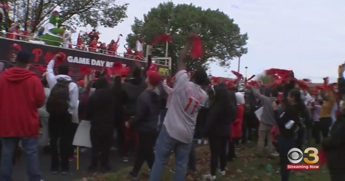 Rally for Red October Bus stops outside Eastern State Penitentiary ...