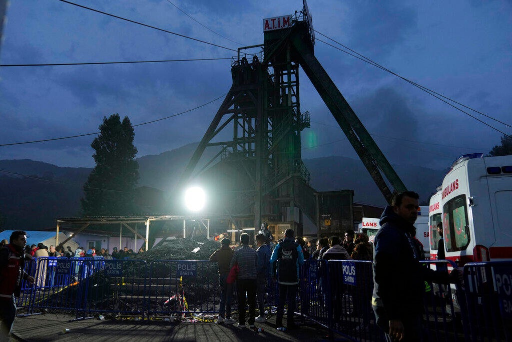 Death toll rises to 41 in Turkey coal mine explosion - CBS News