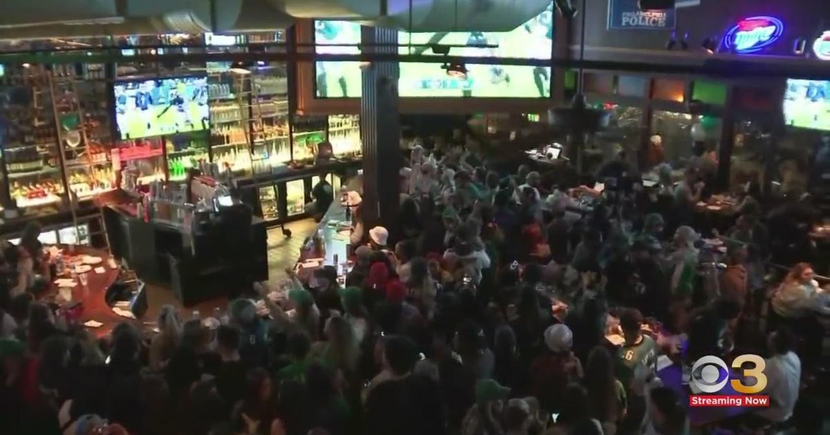 Eagles fans celebrate after their Birds defeat the Dallas Cowboys - CBS ...