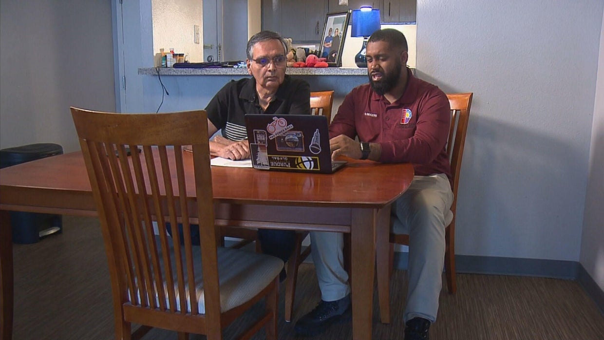 Denver Police Department seeing success from outreach program - CBS ...