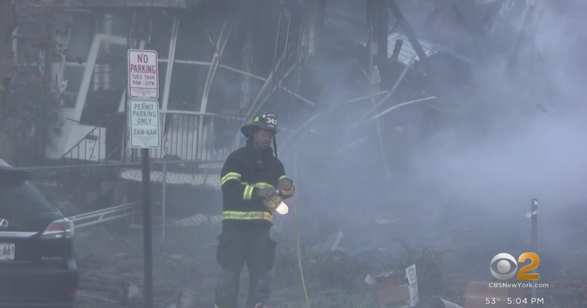A dozen people displaced after East Orange fire - CBS New York