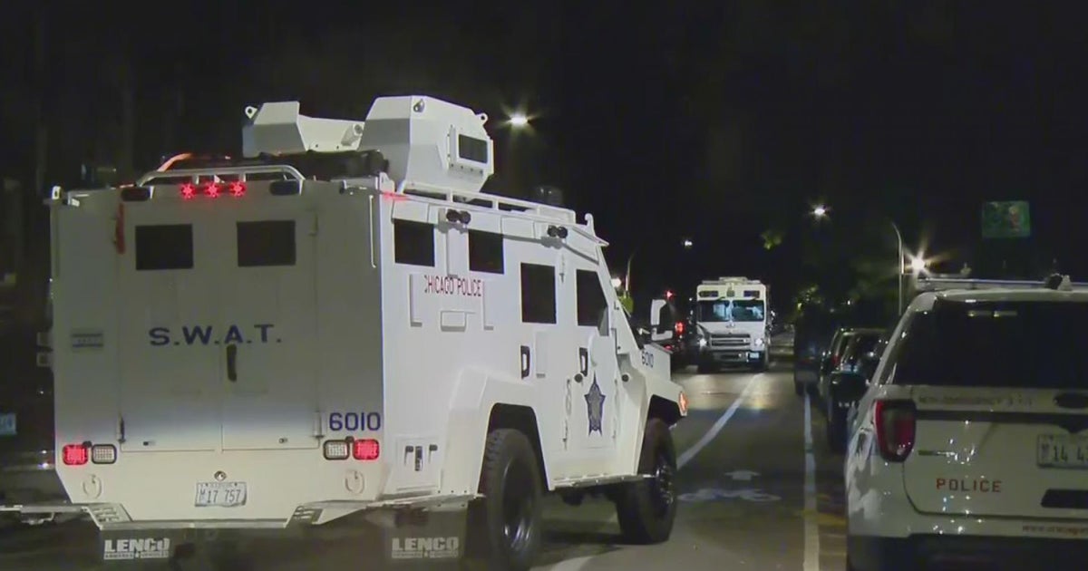 Police, SWAT respond to barricade of possible burglary suspect in ...