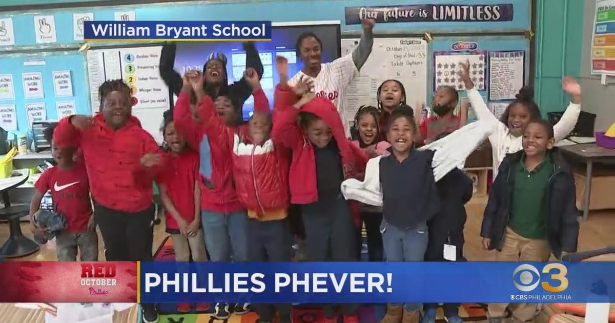William Bryant School students cheer on Phillies - CBS Philadelphia
