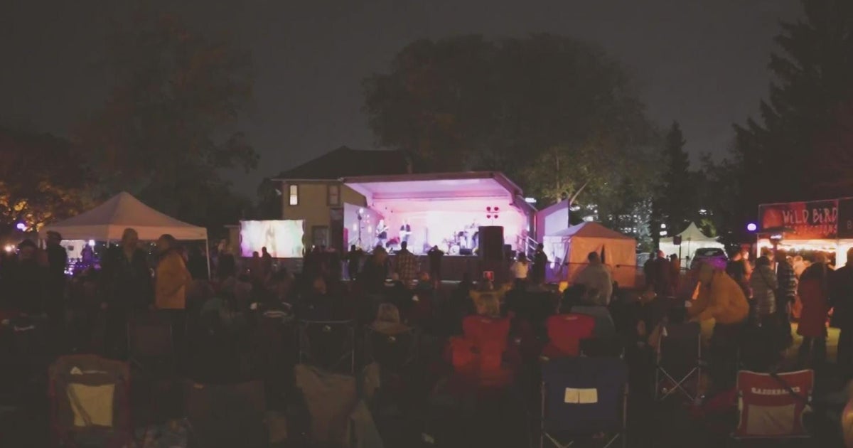 Howlin' at the Moon happening at Naper Settlement - CBS Chicago