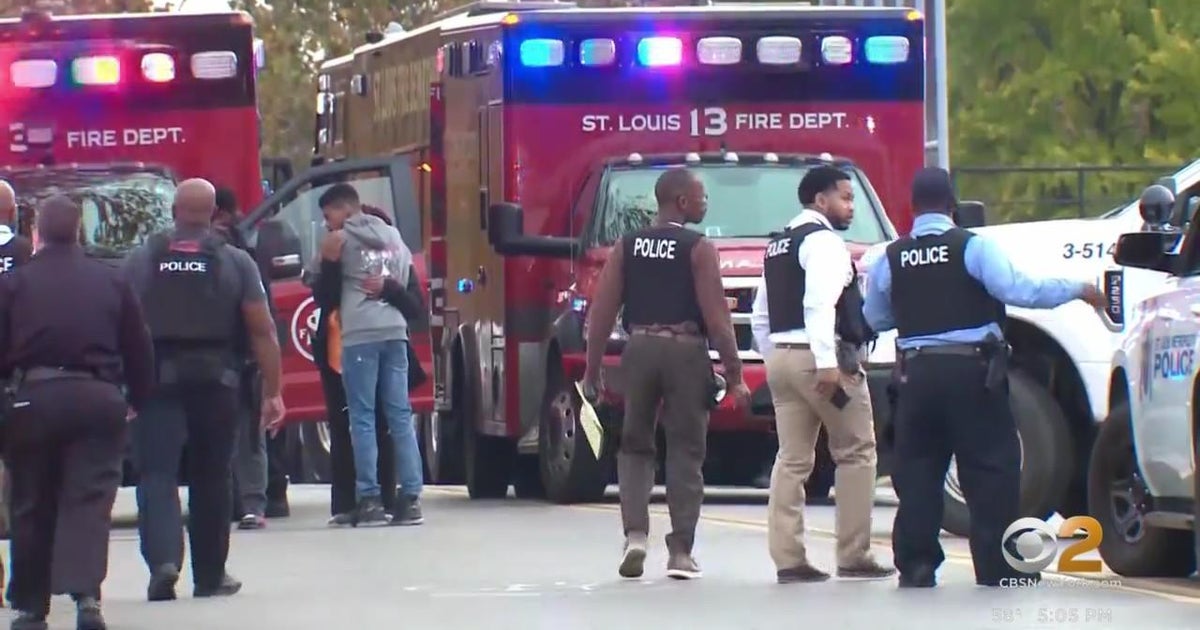 2 killed in St. Louis high school shooting, gunman also killed - CBS ...