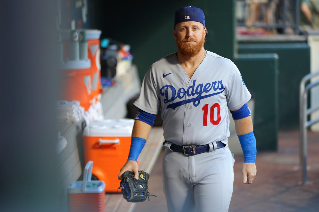 Dodgers decline $16M club option on All-Star Justin Turner - CBS Los ...