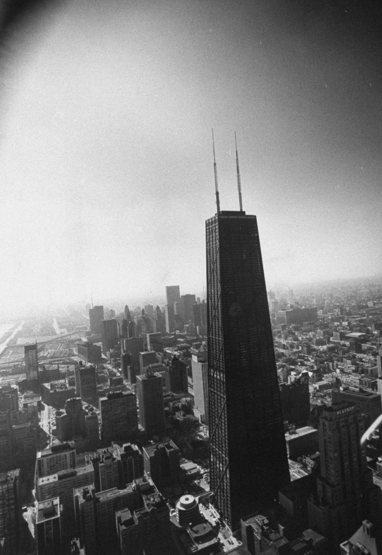 Chicago Hauntings: Strange happenings at the former John Hancock - CBS ...