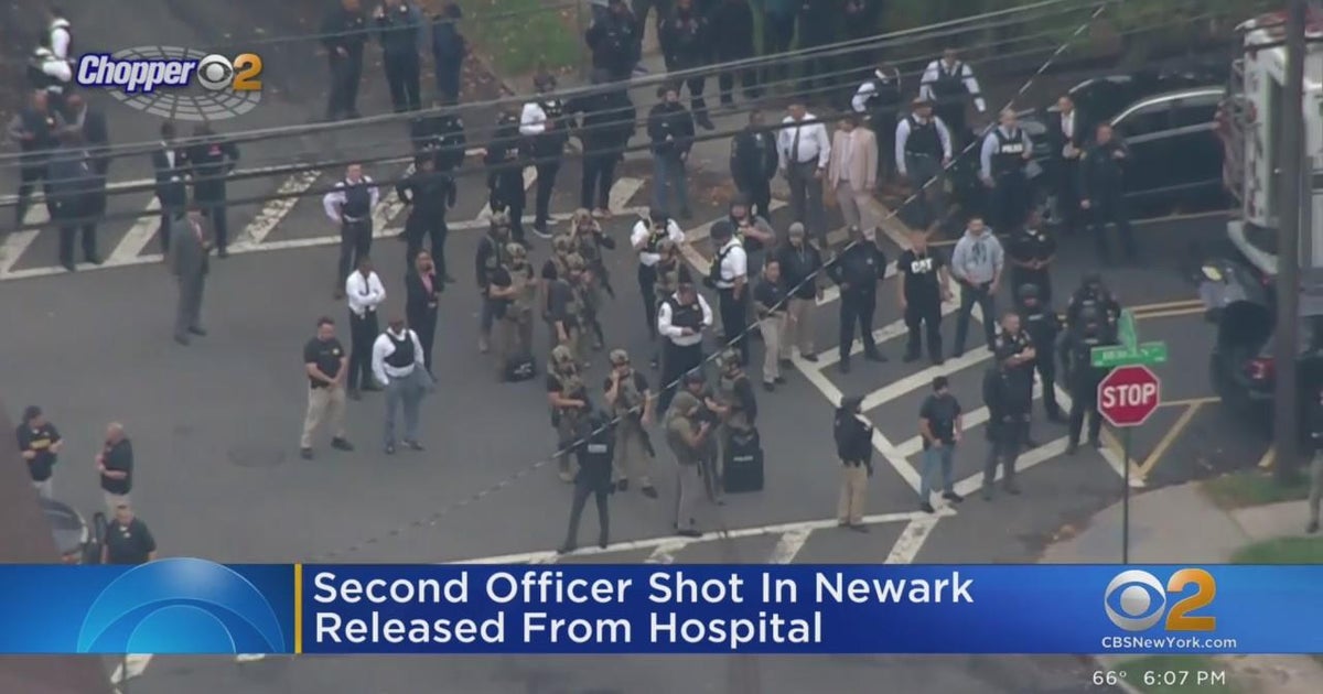 2nd officer shot in Newark released from hospital - CBS New York