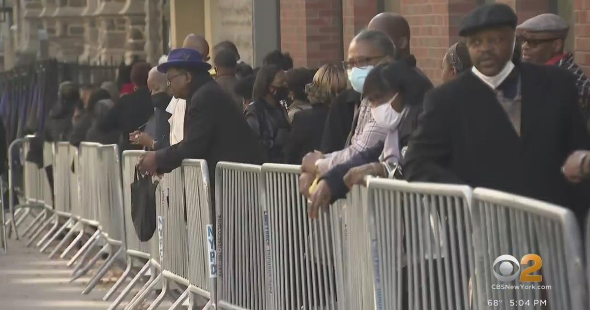 Over 1,000 people wait in line to attend Rev. Butts' funeral - CBS New York