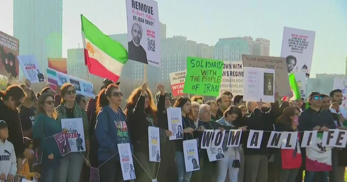 Activists to hold White Flag demonstration at Montrose Beach today ...