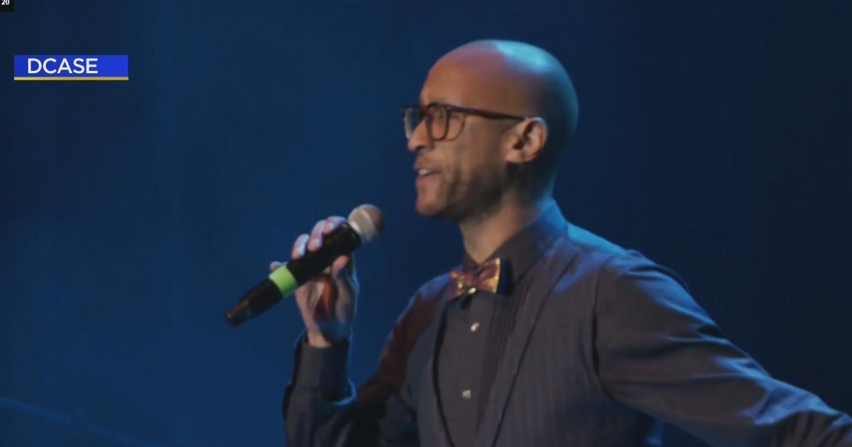 Jason Jackson wins Chicago Sings karaoke competition - CBS Chicago
