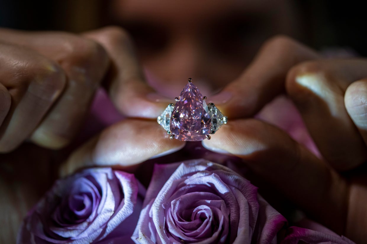 "Fortune Pink" diamond sells for more than $28.5 million at auction ...