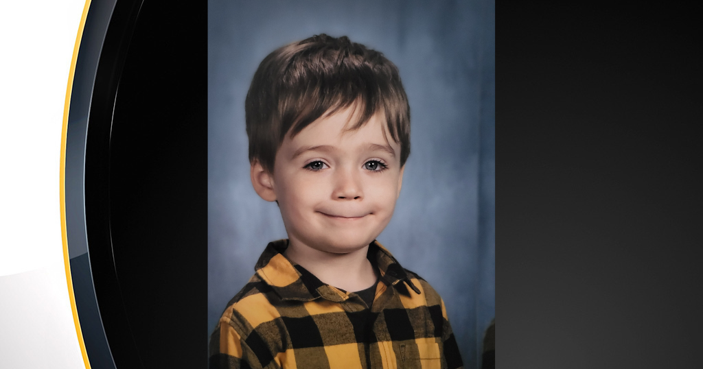 6-year-old leukemia survivor to light PPG Place tree - CBS Pittsburgh