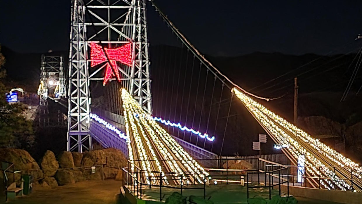 Royal Gorge features Bridge of Lights for holiday season - CBS Colorado