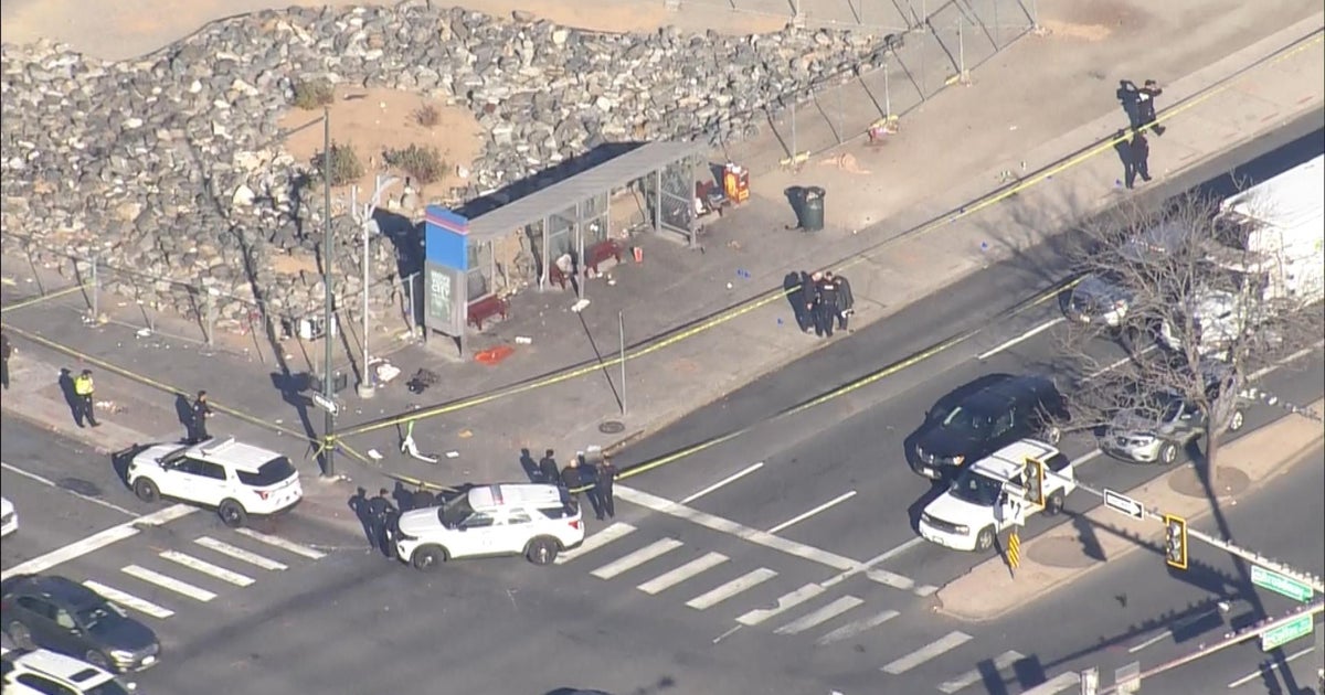 Apparent bystander shot, injured after 2 people fire shots at each ...