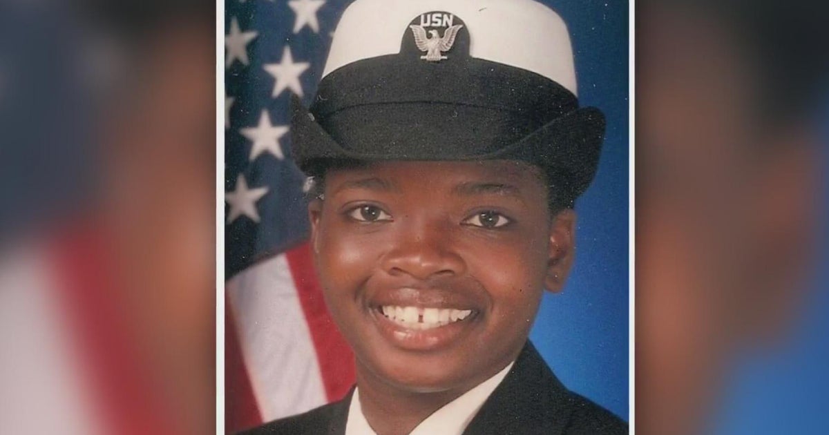 Veterans Day: Essie Hall, U.S. Navy - CBS Chicago