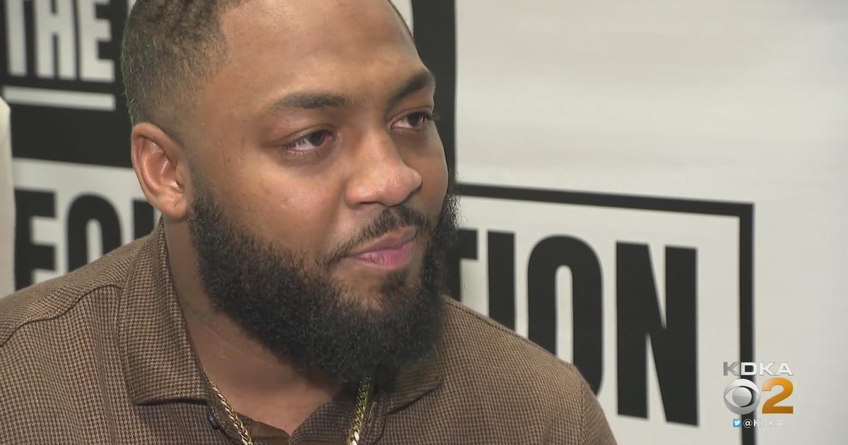 Activist Leon Ford hosts panel at Heinz History Center - CBS Pittsburgh