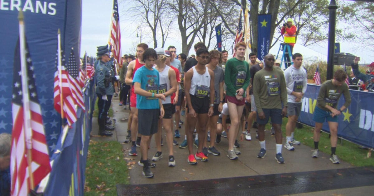 DAV holds annual Run to Honor Veterans 5k at Fort Independence - CBS Boston