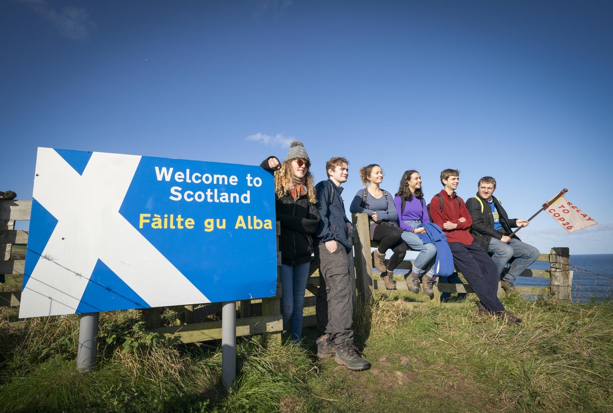 Strange border photos from around the world