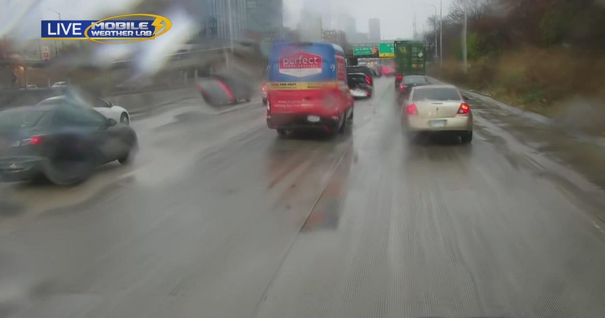 Chicago Weather Alert: Live from the Mobile Weather Lab - CBS Chicago
