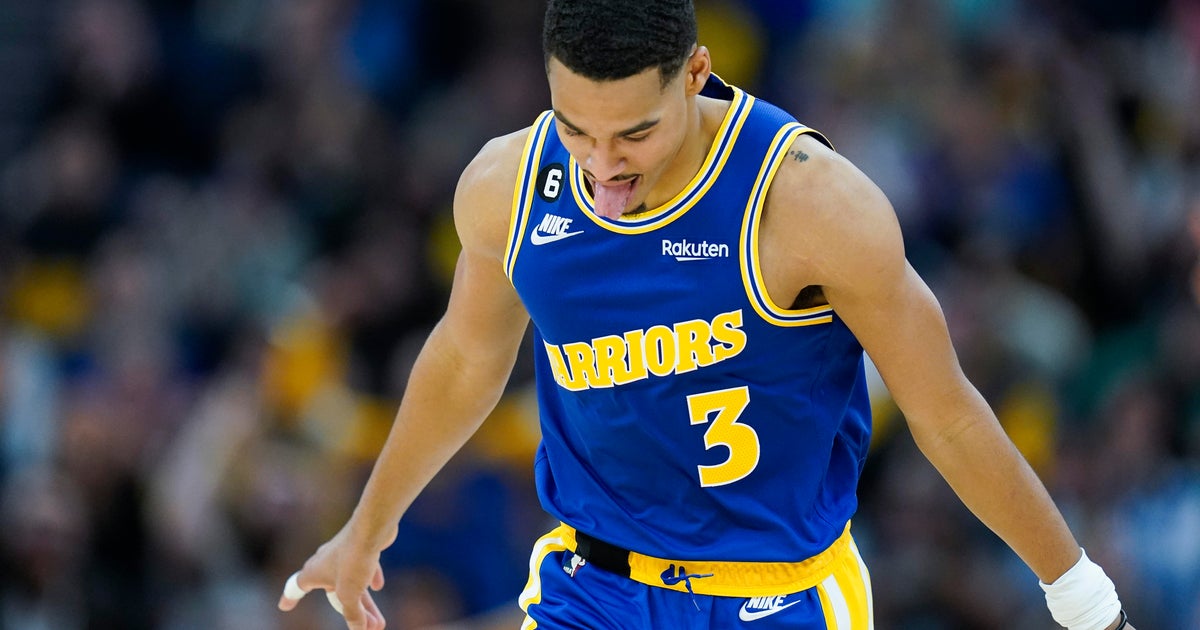 Poole scores 36 on bobblehead night, Warriors rout Spurs, 132-95 - CBS ...