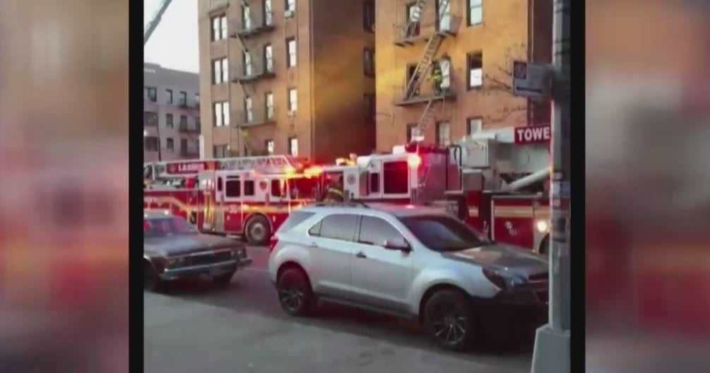 1 person killed in fire at building in Inwood - CBS New York