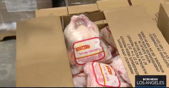 Local food banks forced to adapt in face of food shortages - CBS Los ...